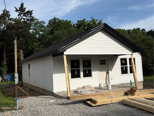 2039 Edgewood Drive