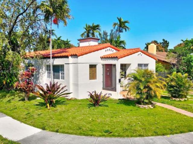 2039 SW 17th St, Miami, FL 33145