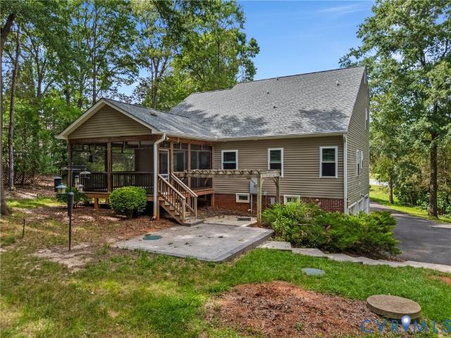 2039 Shadow Creek Court