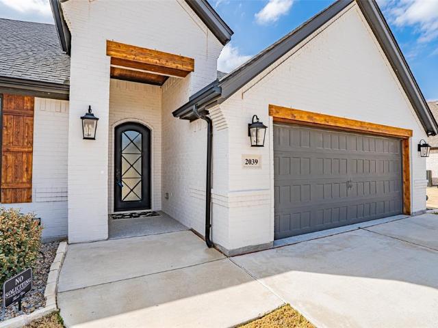 2039 Spieth Street