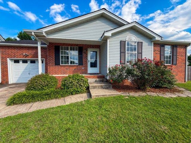 2039 Waterford Dr, Old Hickory, TN 37138