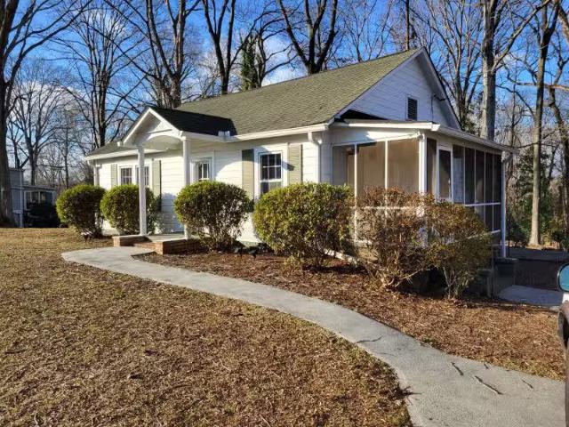 2039 Westwood Rd SE, Smyrna, GA 30080
