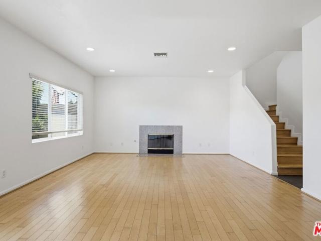 20300 Vanowen Street 41