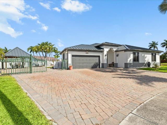 20300 SW 129th Pl, Miami, FL 33177 | MLS #B26015