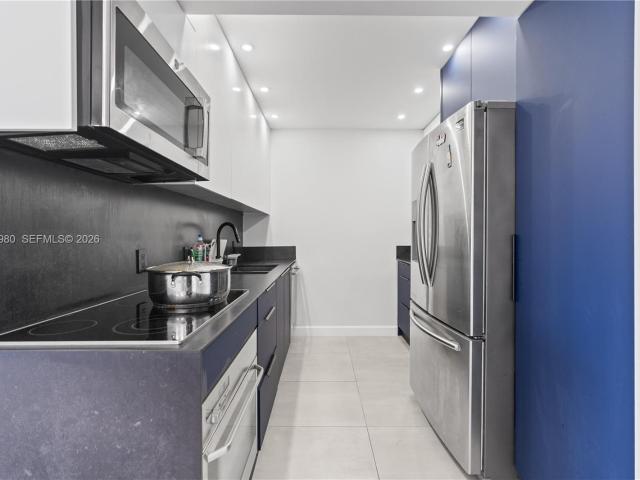 20301 W Country Club Dr, Unit 722, Aventura, FL 33180 | MLS #A11928