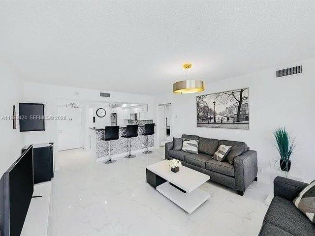 20301 W Country Club Dr Apt 1023, Aventura, FL 33180