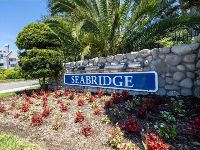 20301 Bluffside Cir, Huntington Beach, CA 92646
