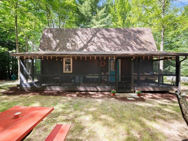20308 Lakeview Drive