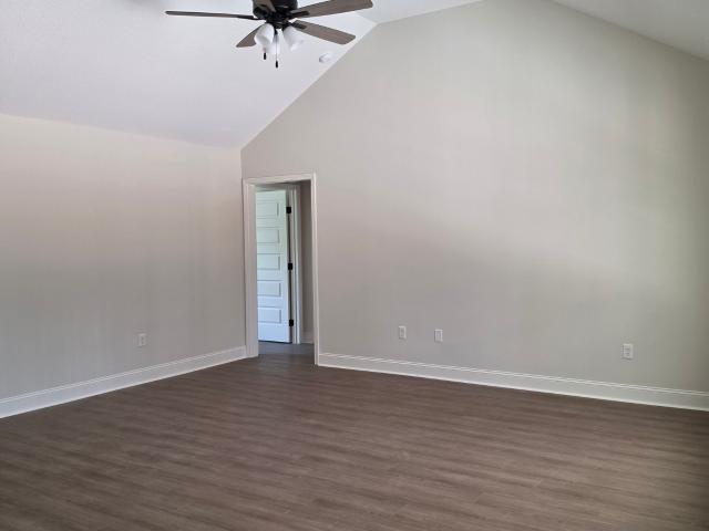 2030 Middleground Road