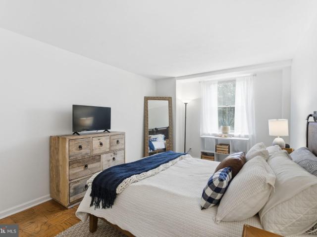 2030 N Adams St, Unit 911, Arlington, VA 22201 | MLS #VAAR2072