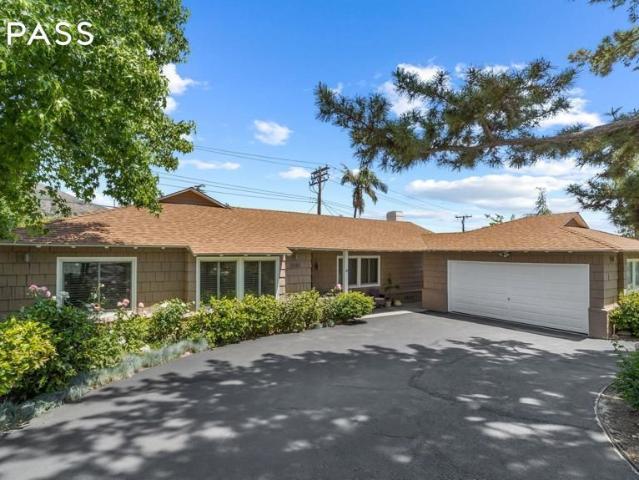 2030 N Altadena Dr, Pasadena, CA