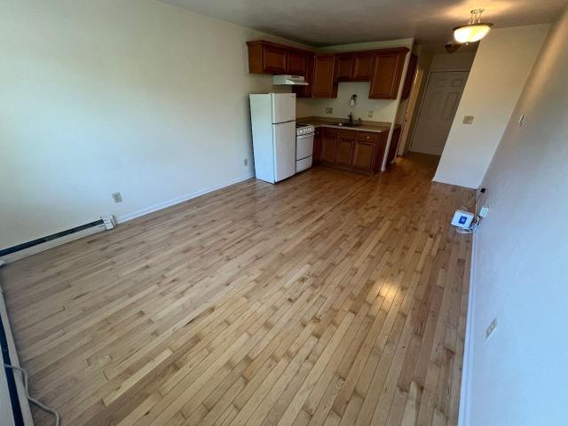 2030 N. Oakland Ave. 2 Bedroom Apartment for Rent at 2030 N Oakland Ave, Milwaukee, WI 53202 Lower East Side