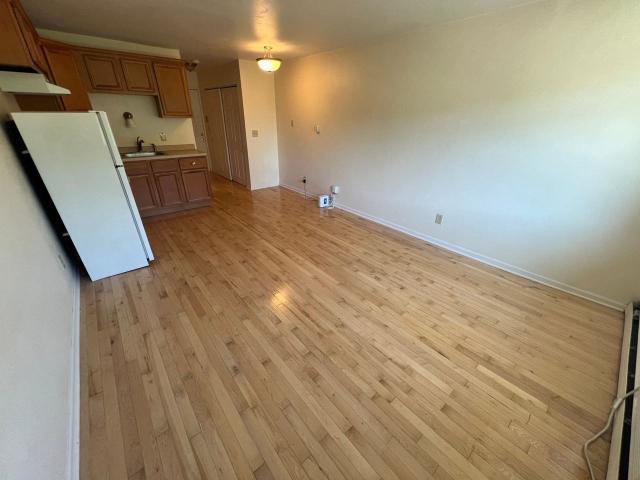 2030 N. Oakland Ave. 2 Bedroom Apartment for Rent at 2030 N Oakland Ave, Milwaukee, WI 53202 Lower East Side