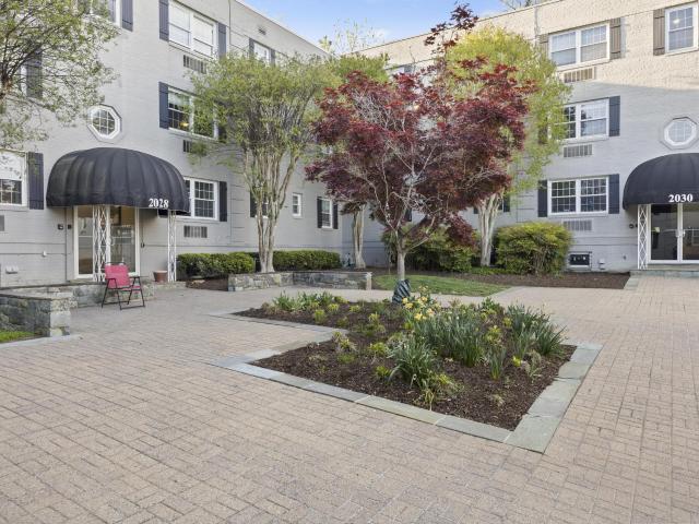 2030 N Vermont St, Unit 102, Arlington, VA 22207 | MLS #VAAR2071 | Compass