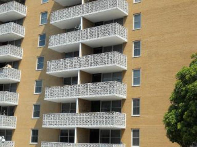 2030 Adams Street # 811