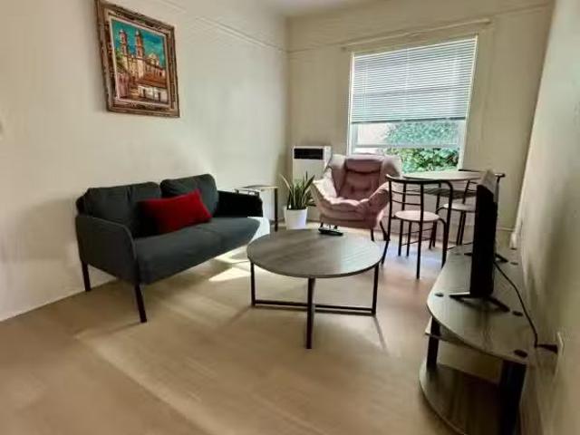 2030 Bancroft Way #6, Berkeley, CA 94704