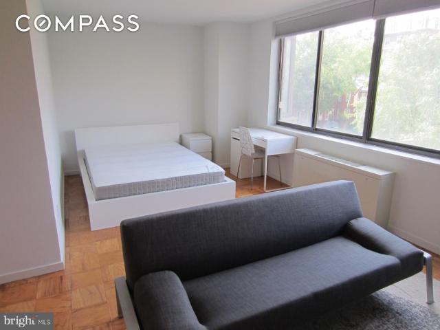 2030 F St NW 405, Washington, DC