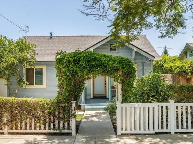 2030 Gillespie St, Santa Barbara, CA 93101