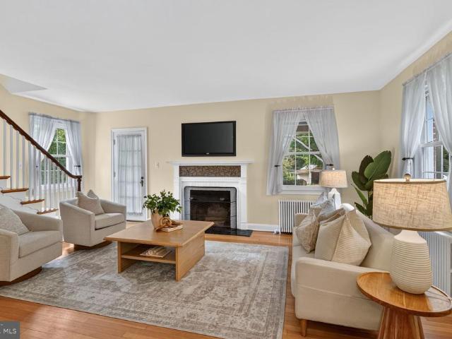 2030 Lanier Drive