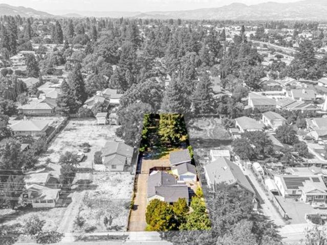 2030 W Lincoln Ave, Napa, CA 94558
