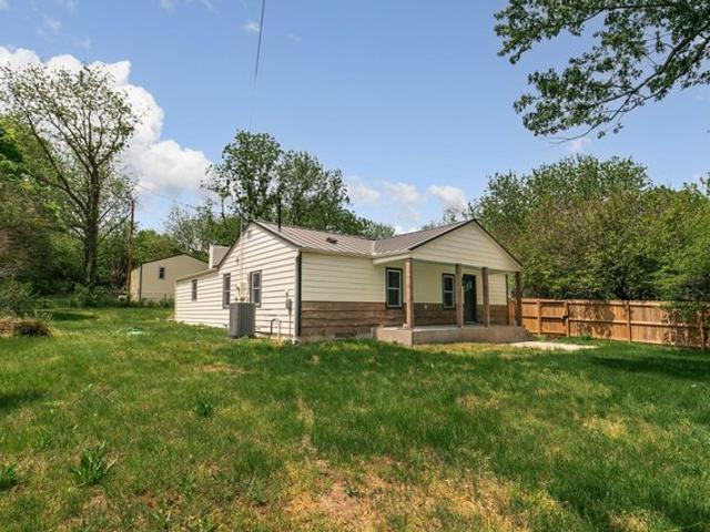 2031 N Farm Road 197, Springfield, MO 65802