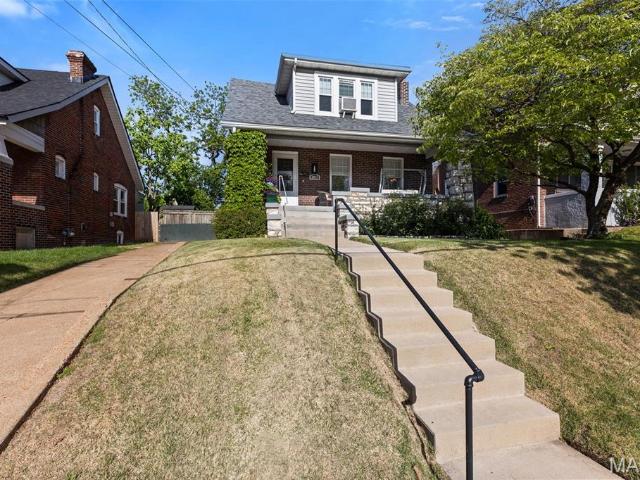 2031 Bellevue Ave, Maplewood, MO 63143 | MLS #26025 | Compass