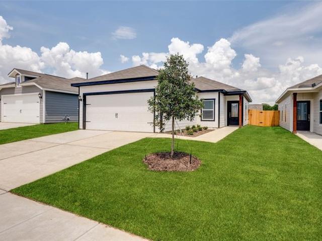 2031 Braveheart Dr, Crandall, TX 75114
