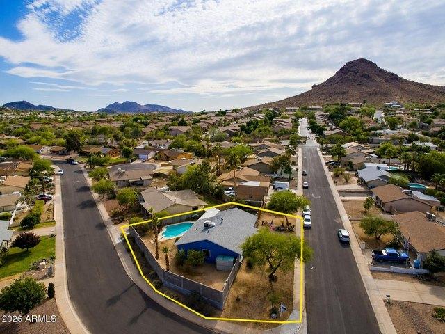 2031 E Vista Dr, Phoenix, AZ 85022