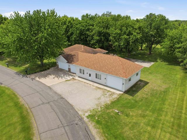 2031 Highland Circle W