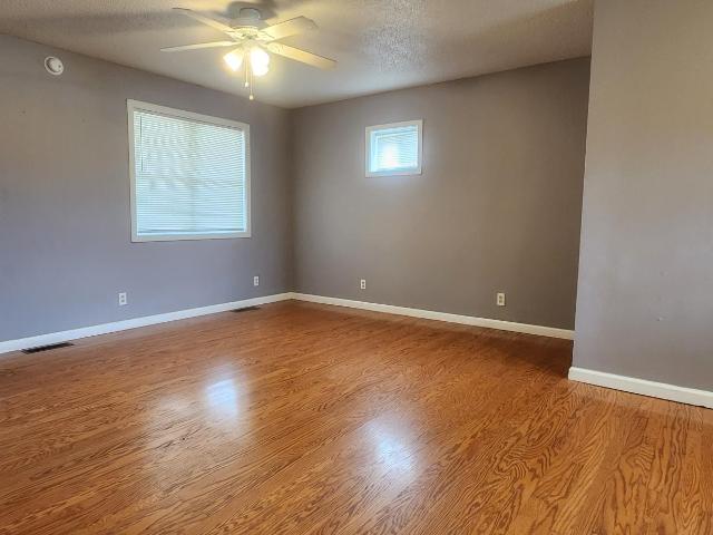 2031 Lintwood Dr