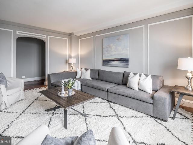2031 Locust St, Unit 602, Philadelphia, PA 19103 | Compass