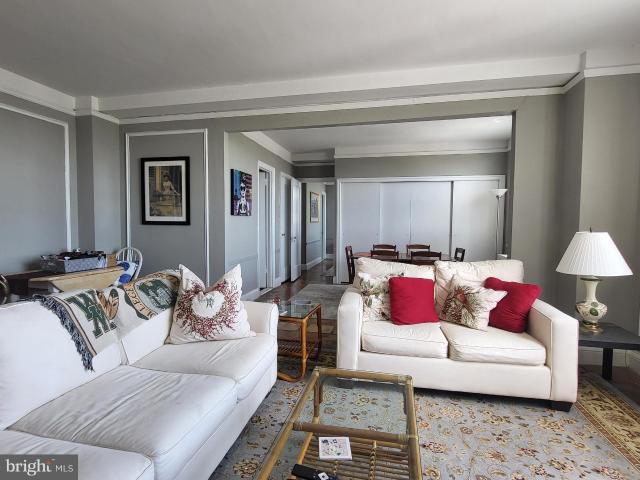 2031 Locust St, Unit 801, Philadelphia, PA 19103 | MLS #PAPH2613 | Compass