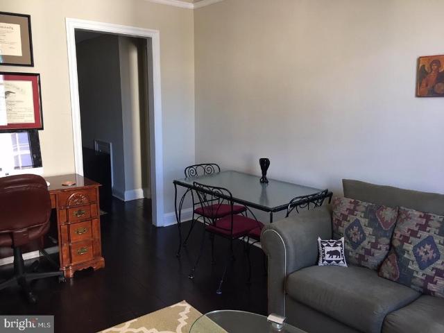 2031 Locust Street # 1205