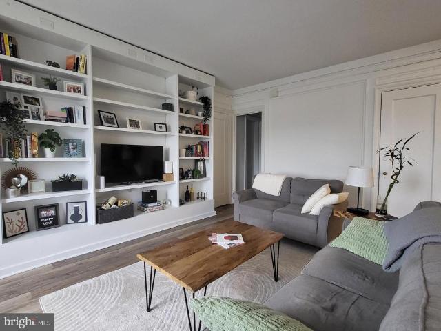 2031 Locust Street # 1503