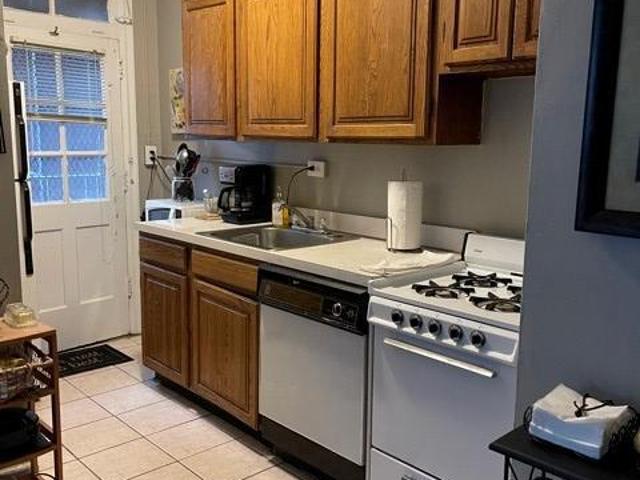 2031 Locust Street # 304