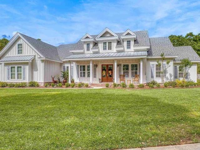 2031 Rambling Oaks Dr, Cantonment, FL 32533