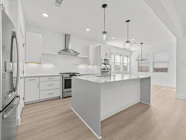 2031 Roaring Fork Dr, Royse City, TX 75189