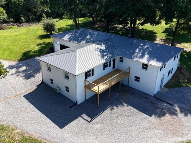 2031 Rogersville Rd, Radcliff, KY 40160