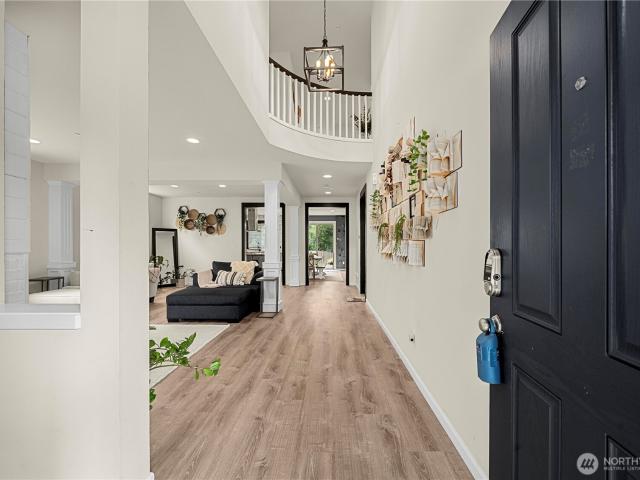 2031 th Street Ct E