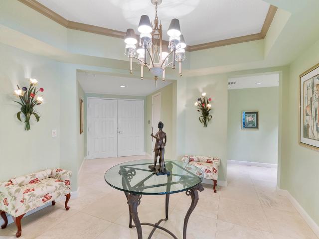 20320 Fairway Oaks Dr, Unit 321, Boca Raton, FL 33434 | MLS #B26014 | Compass