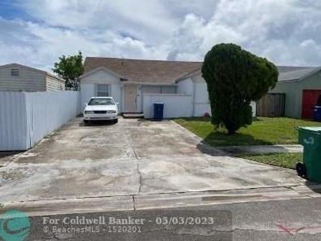 20325 NW 32nd Path, Miami, FL 33056