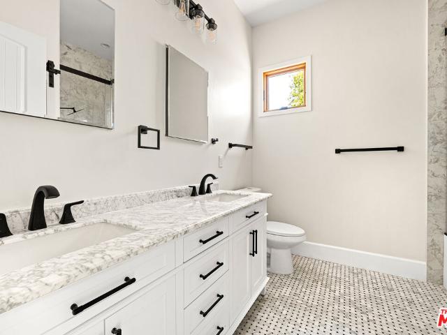 20329 Stagg St, Winnetka, CA 91306 | MLS #25558