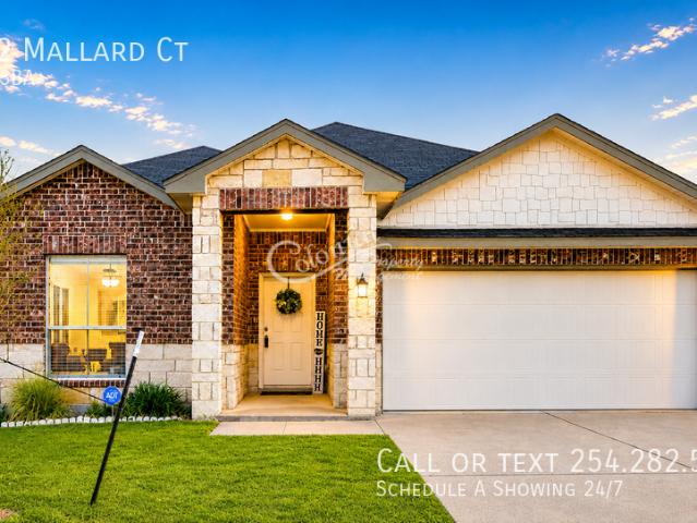 2032 Mallard Ct, 4 beds, 2 full and 1 half baths