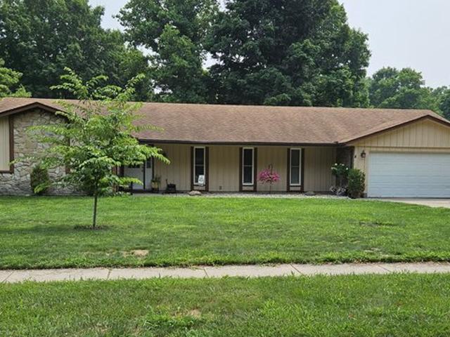 2032 Meadowside Ln, Washington Township, OH 45458