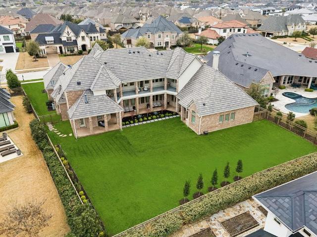 2032 Courtland Drive