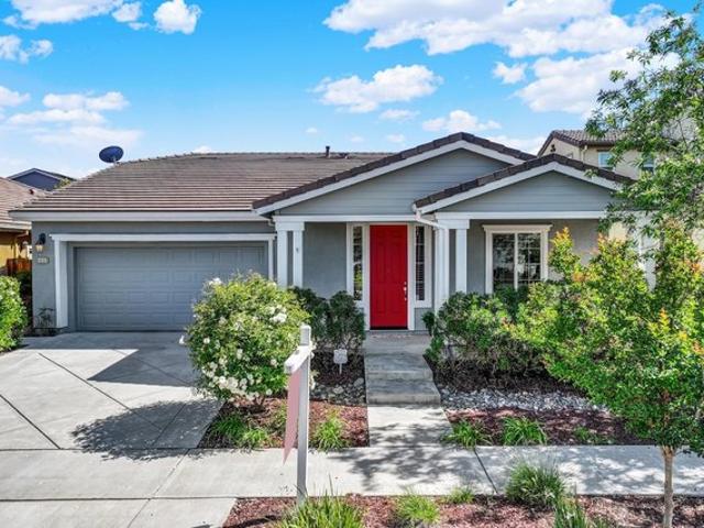 2032 Davis St, Woodland, CA 95776