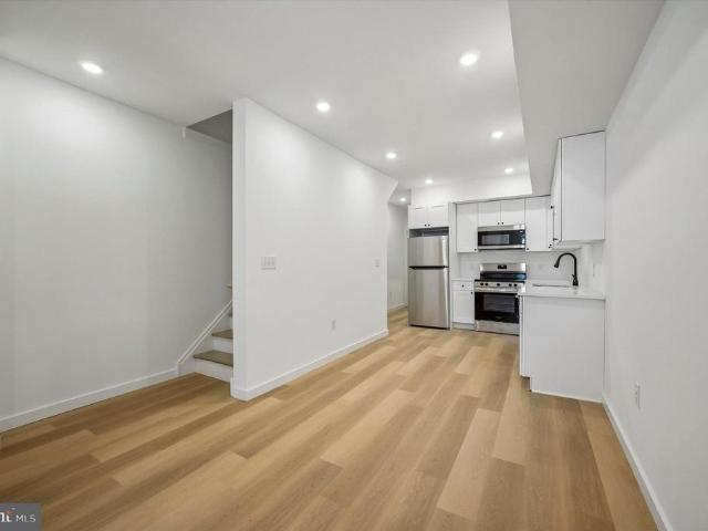 2032 E Lehigh Avenue # UNIT 1
