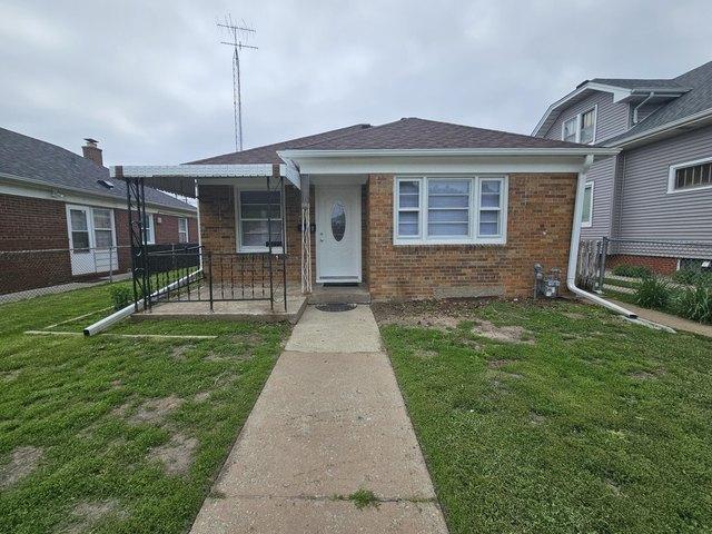 2032 Howe St, Racine, WI 53403