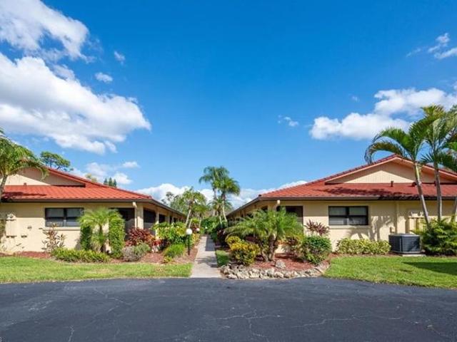 2032 Pine Isle Ln #2032, Naples, FL 34112