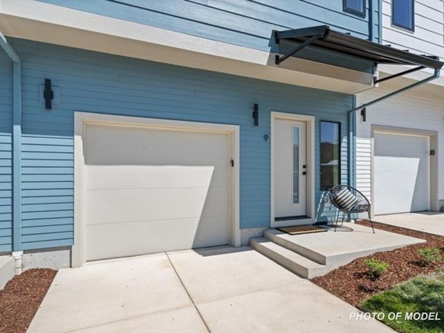 2032 Sunset Dr Unit 10, Medford, OR 97501